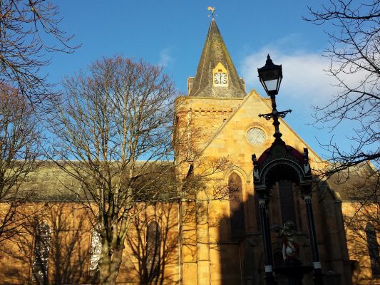 Dunrobin Castle and Falconry Tour - Inverness Tours