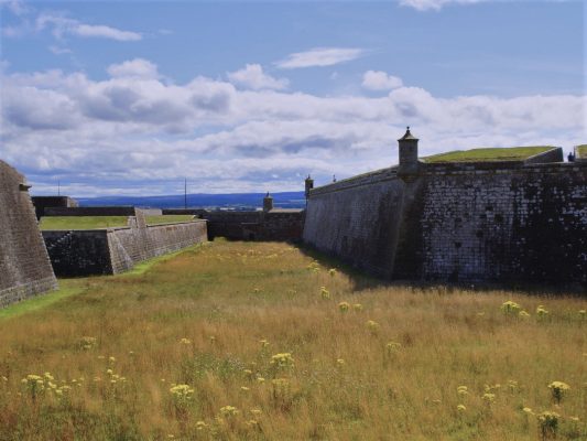 Fort George with Culloden and Clava Tour - Inverness Tours